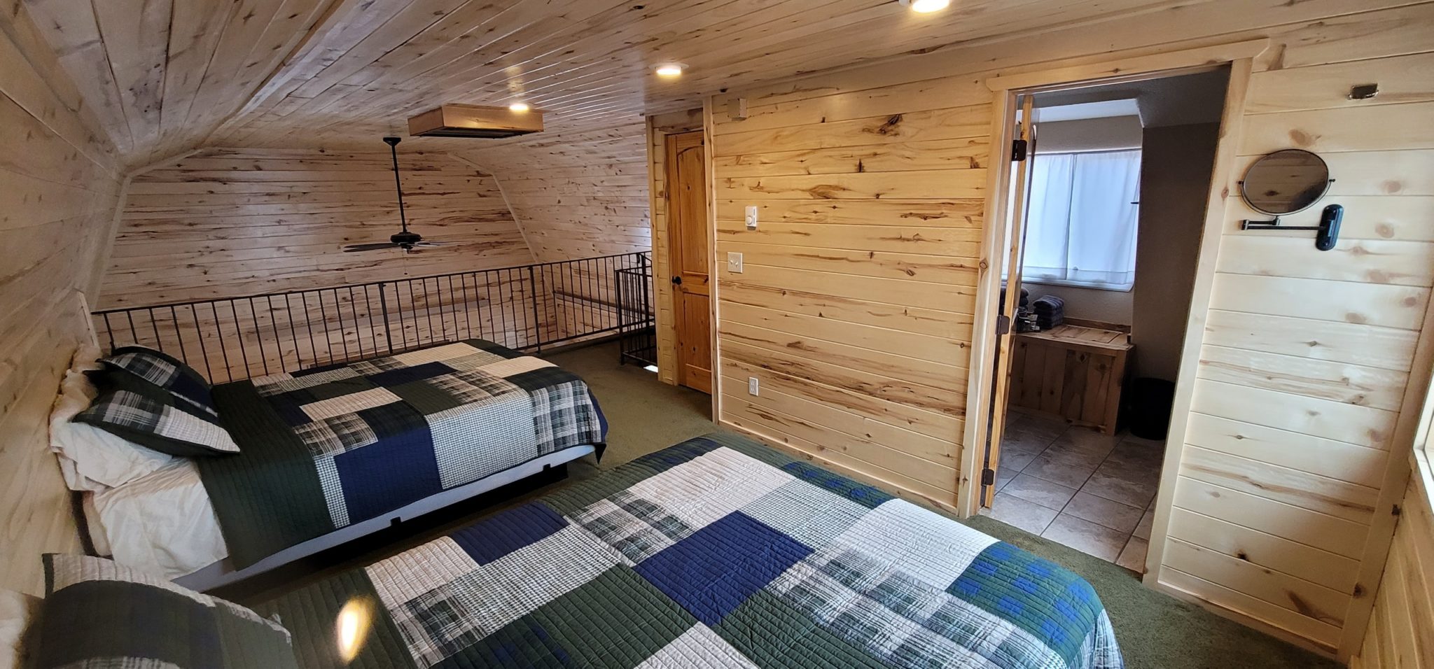 Family Cabin - Empire Lodge | Pine Haven WY